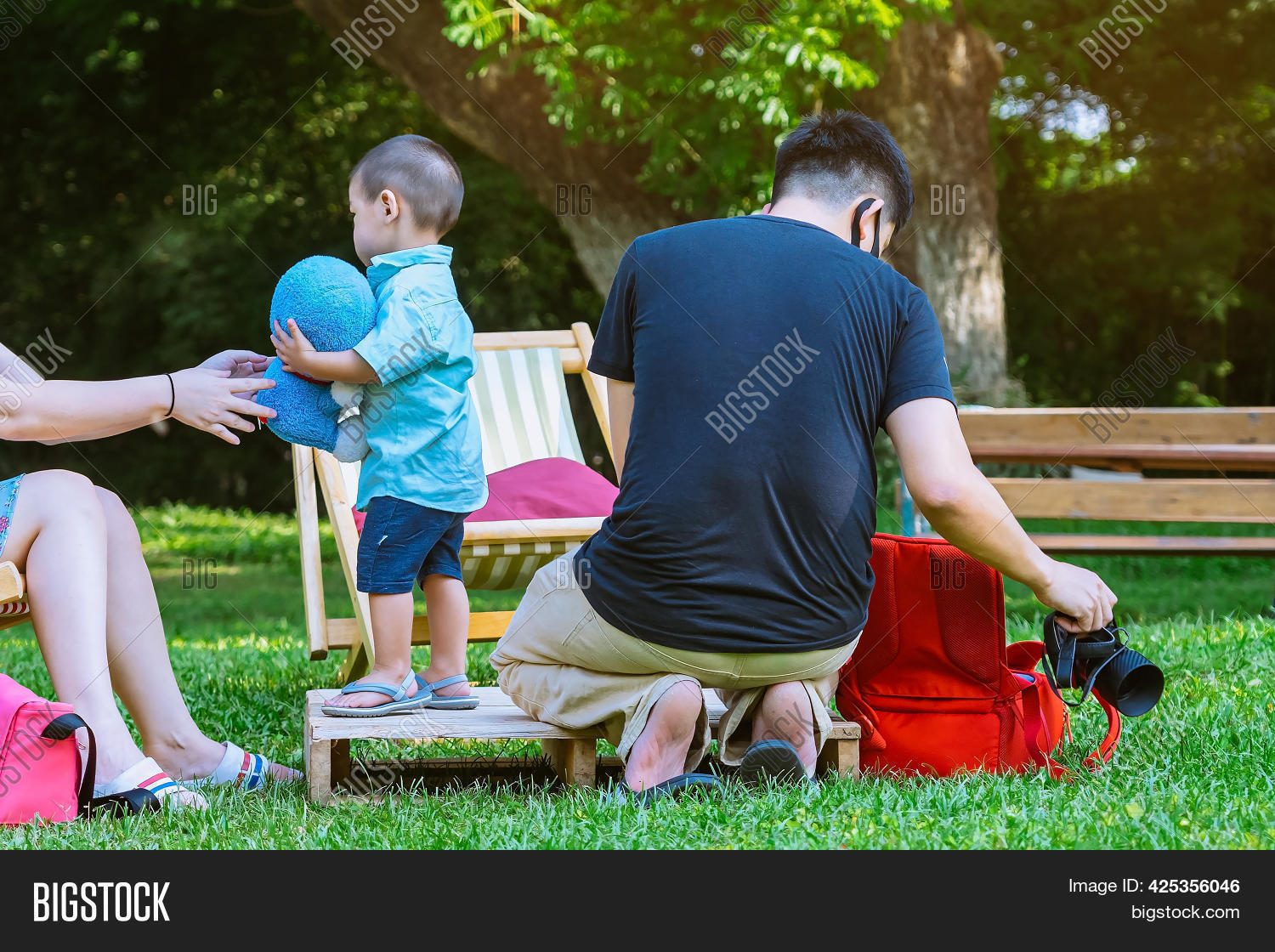 Back View Dad Son Image & Photo (Free Trial) | Bigstock