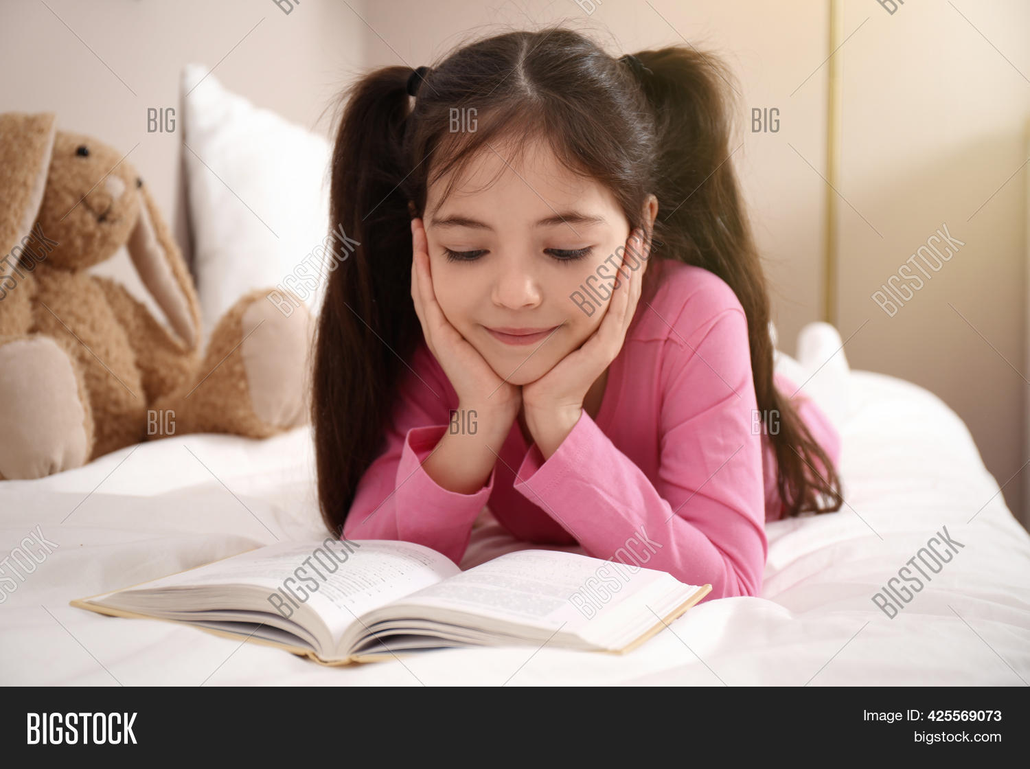 Little Girl Reading Image & Photo (Free Trial) | Bigstock