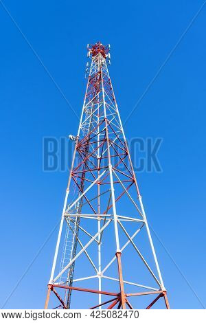 Bottom View Cell Tower Image & Photo (Free Trial) | Bigstock