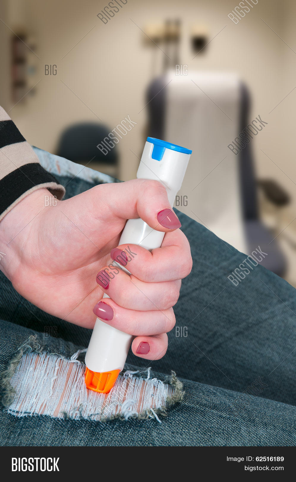 Emergency Epinephrine Image & Photo (Free Trial) | Bigstock