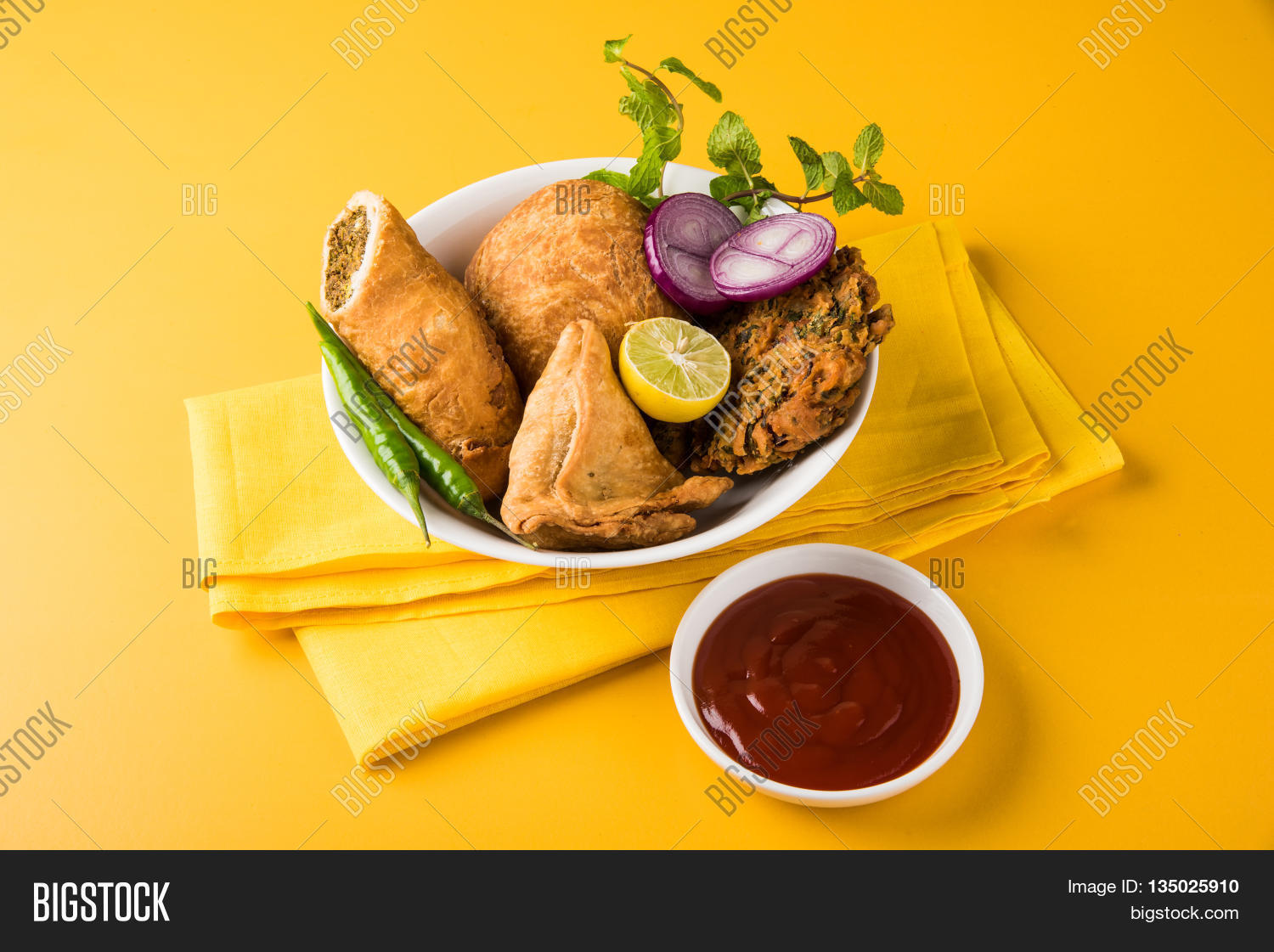 Coriander Vada Image & Photo (Free Trial) | Bigstock