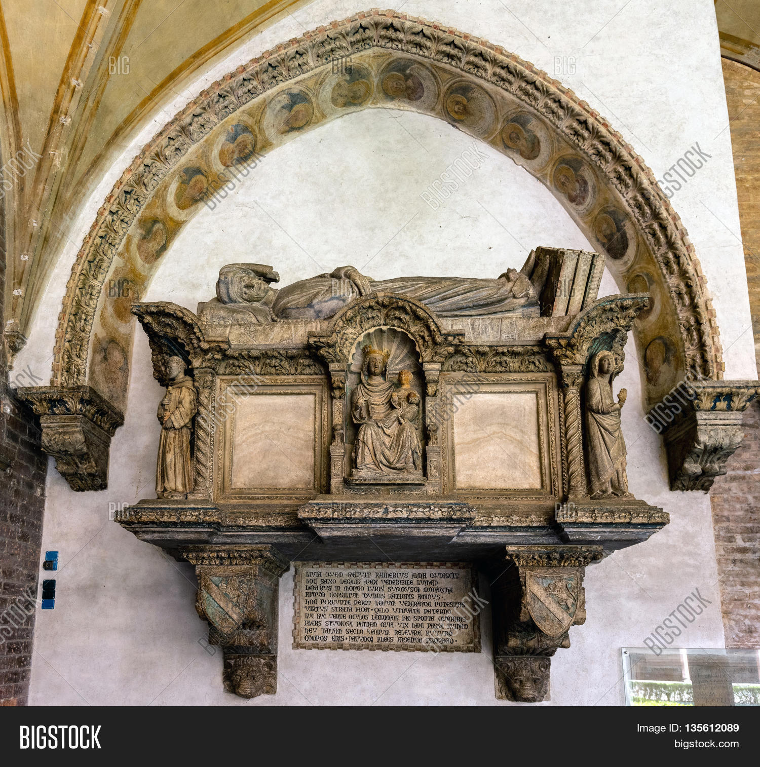 Imagen y foto Medieval Tomb (prueba gratis) | Bigstock