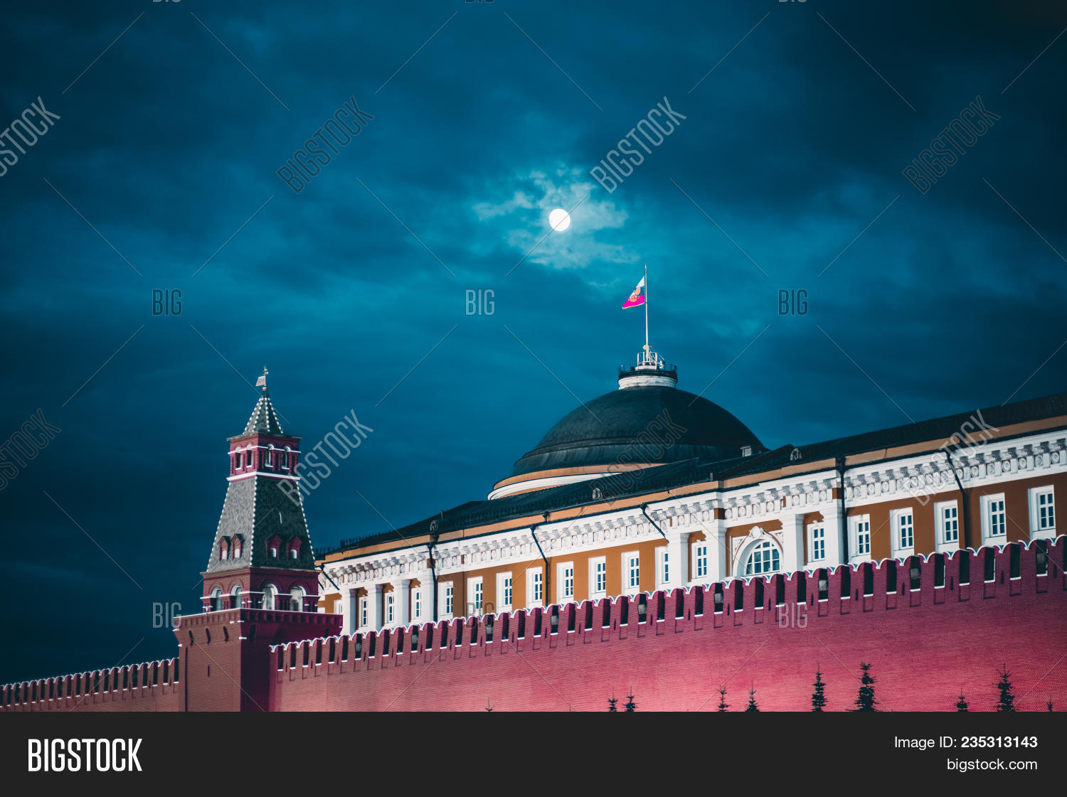 Night Shot Kremlin Image & Photo (Free Trial) | Bigstock
