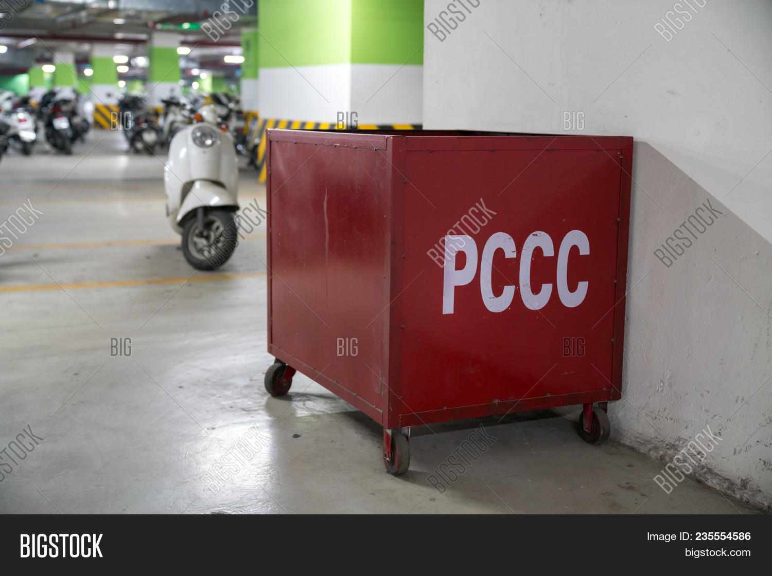 Firefighting Box Sand Image & Photo (Free Trial) | Bigstock