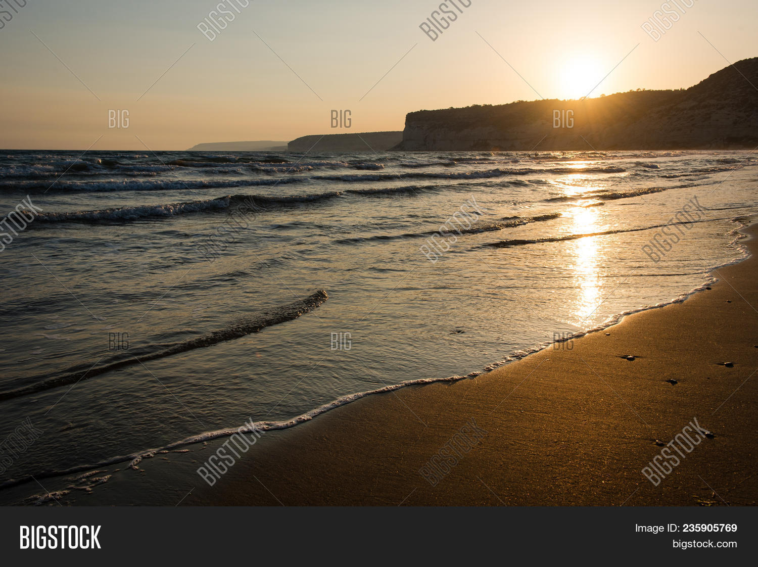 Waves Approaching Image & Photo (Free Trial) | Bigstock