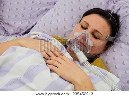Woman Hospital. CPAP Image & Photo (Free Trial) | Bigstock
