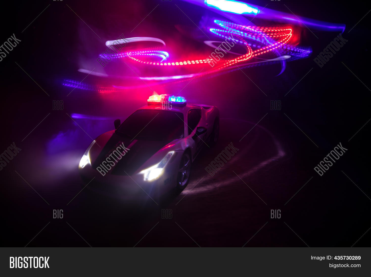 Police Car Chasing Car Image & Photo (Free Trial) | Bigstock