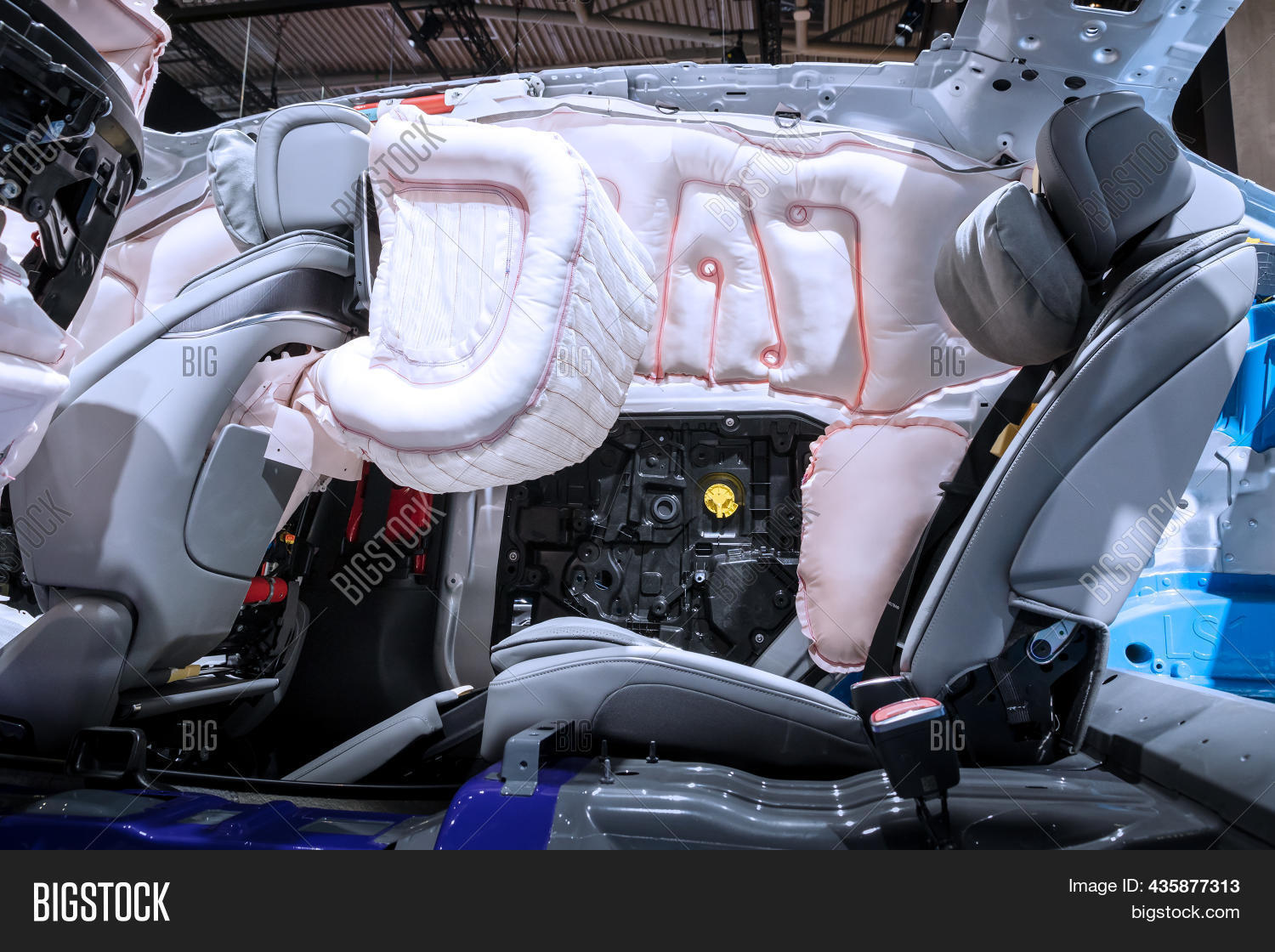 Airbags Deployed Image & Photo (Free Trial) | Bigstock