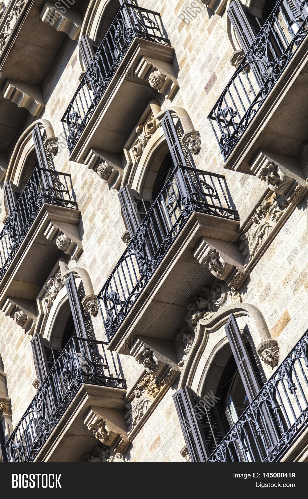 Modernism Building Image & Photo (Free Trial) | Bigstock