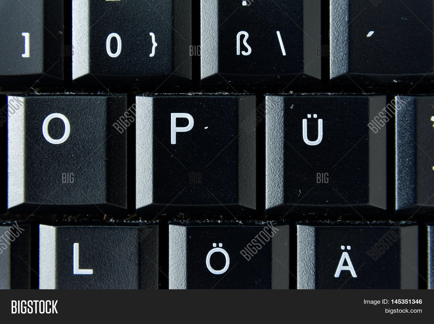 Ue German Keyboard Image & Photo (Free Trial) | Bigstock