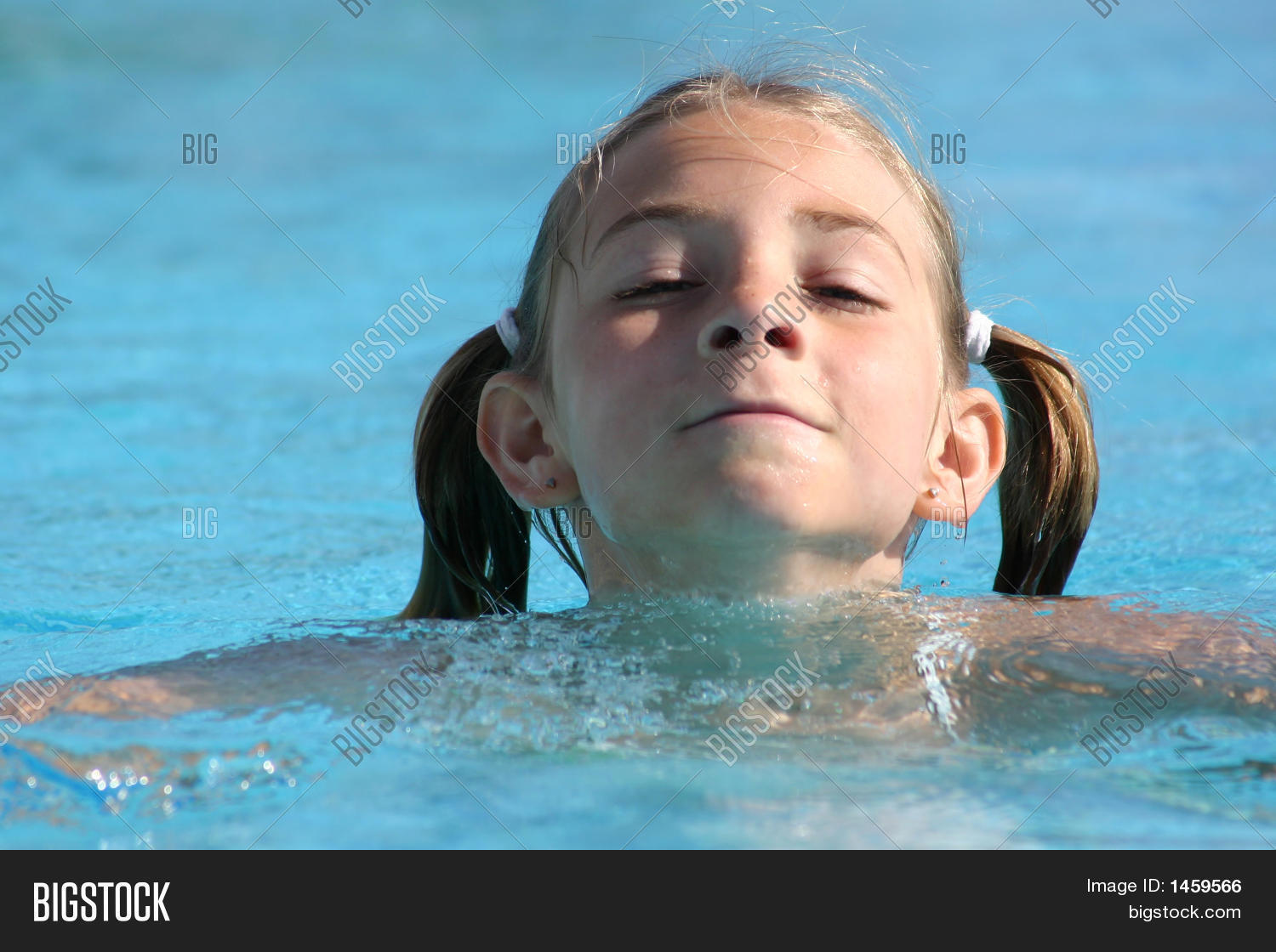 Girl Swimming Pool Image & Photo (Free Trial) | Bigstock
