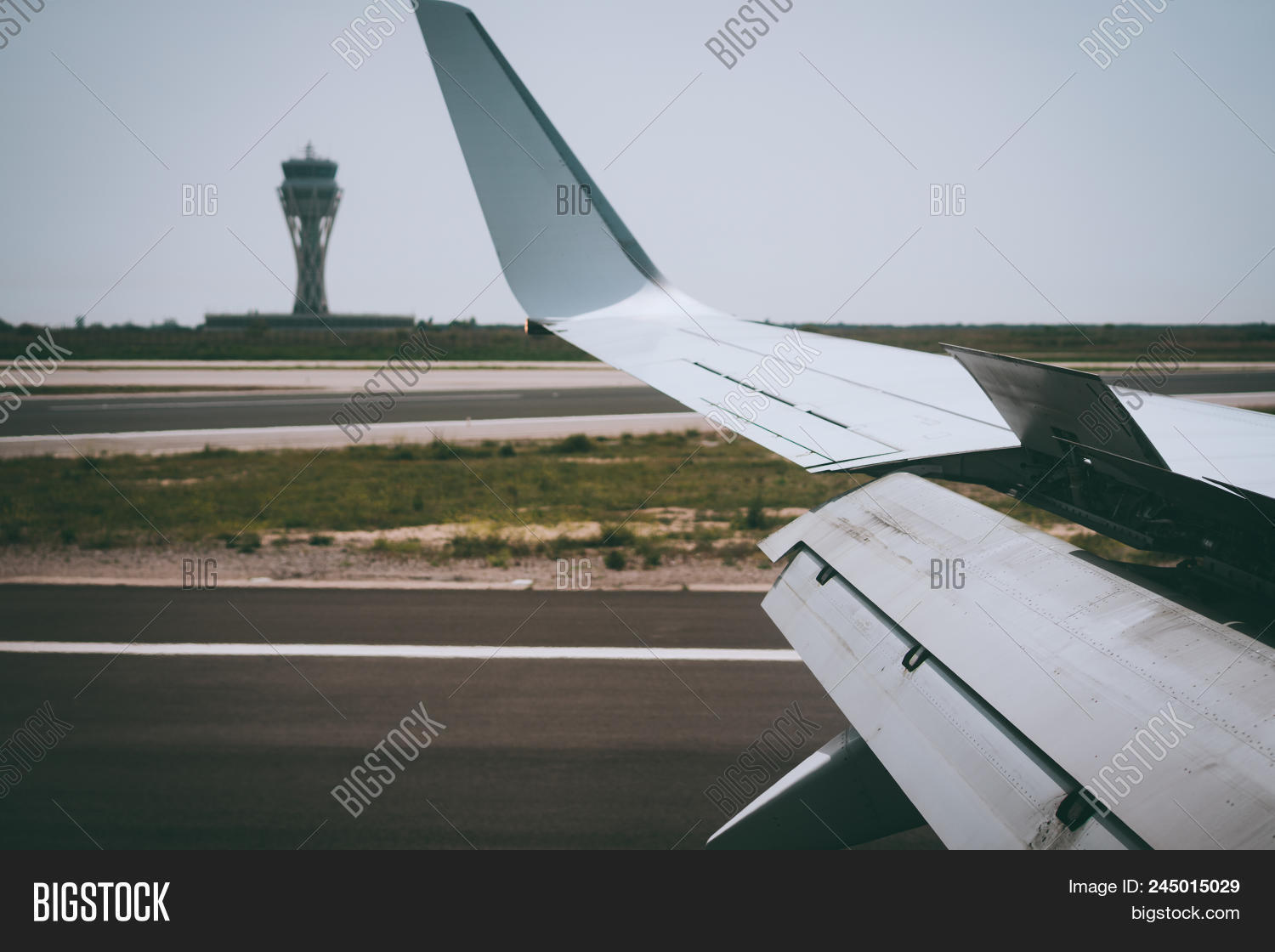 Wing Aircraft Open Image & Photo (Free Trial) | Bigstock