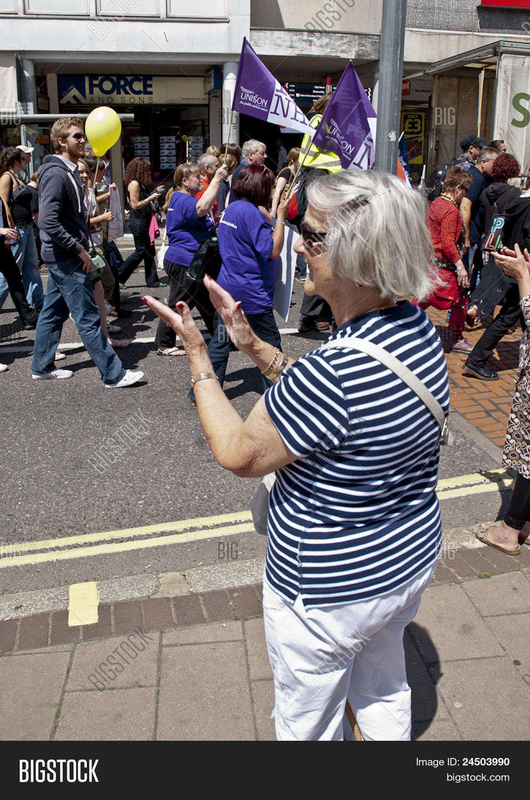 Passerby Applauds Image & Photo (Free Trial) | Bigstock