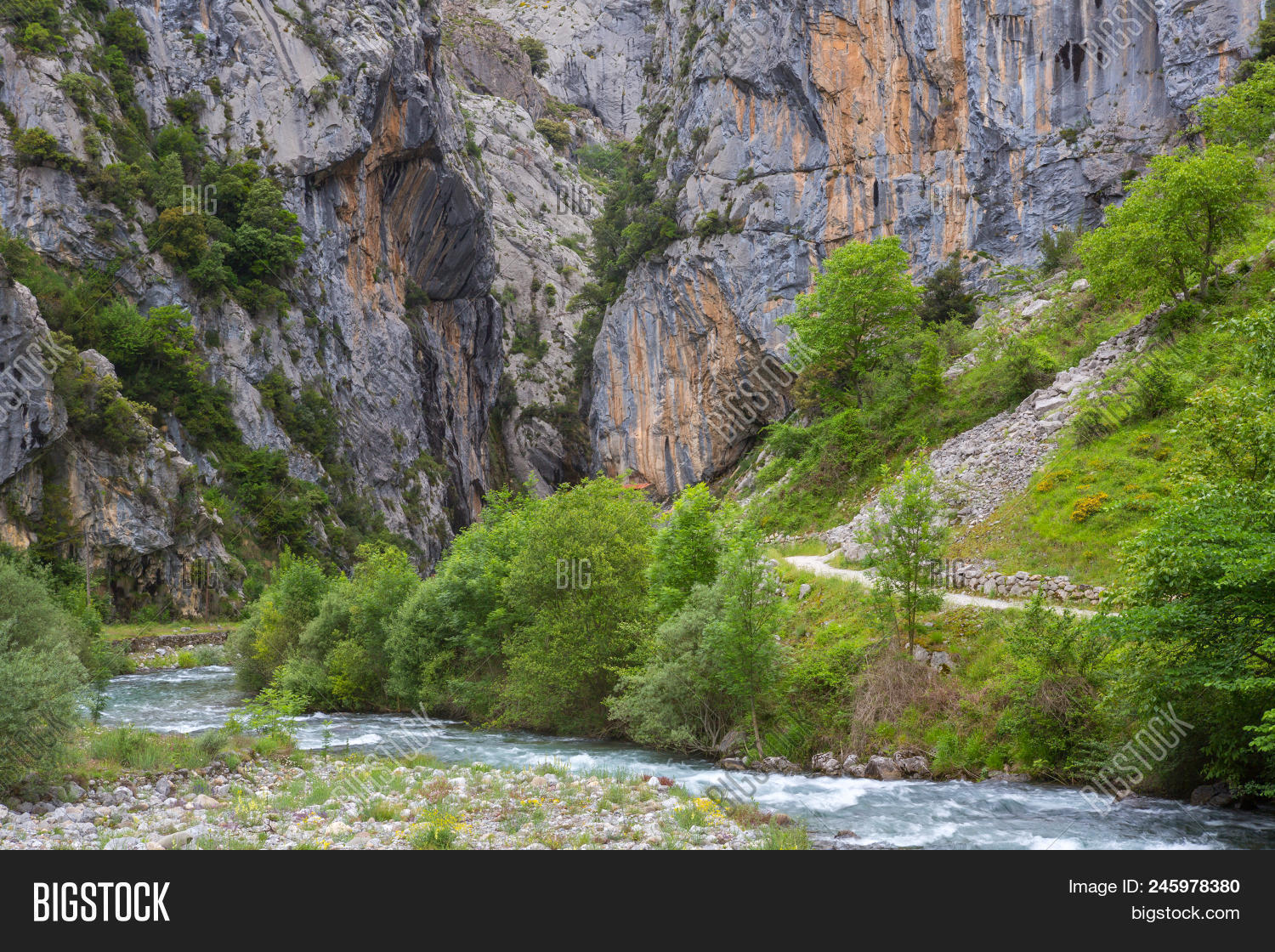 Cares River Ai Cain Image & Photo (Free Trial) | Bigstock