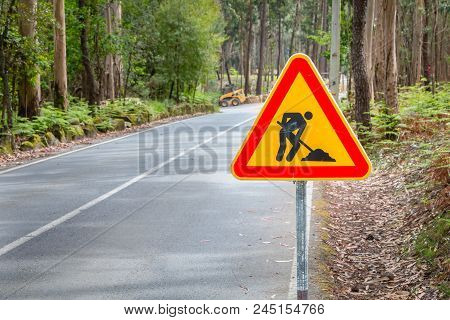 Temporary Road Sign Image & Photo (Free Trial) | Bigstock