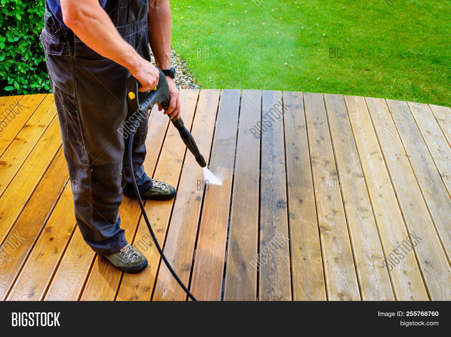 Cleaning Terrace Power Image & Photo (Free Trial) | Bigstock