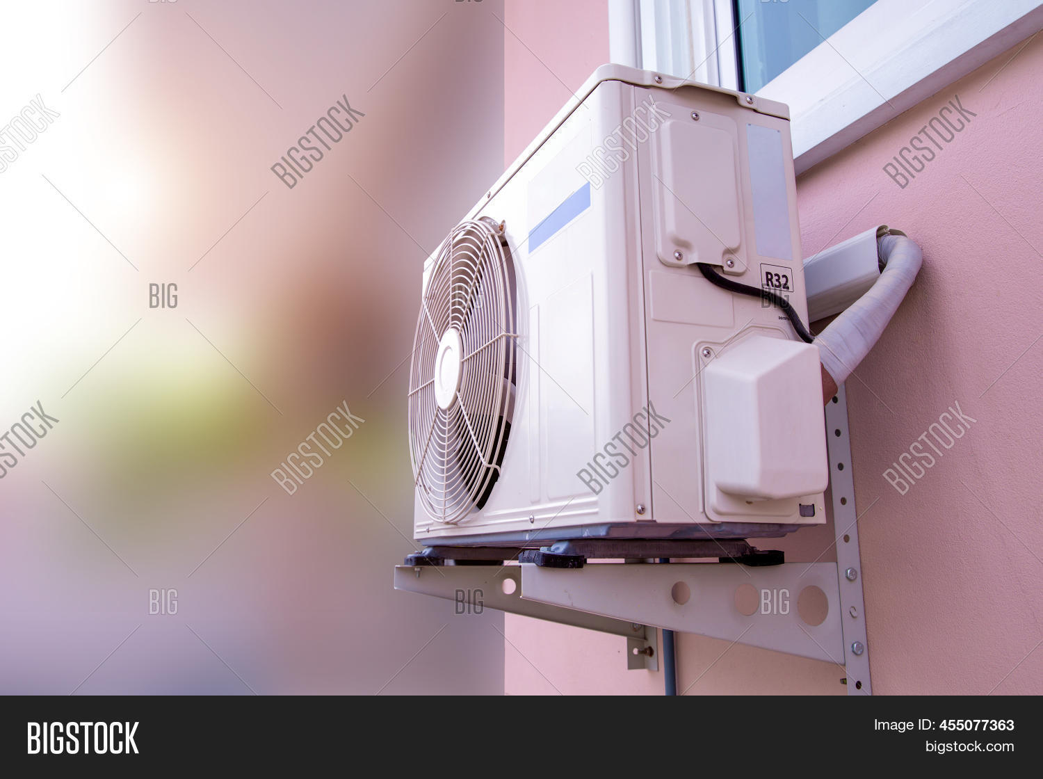 Outdoor Split Wall Image & Photo (Free Trial) | Bigstock