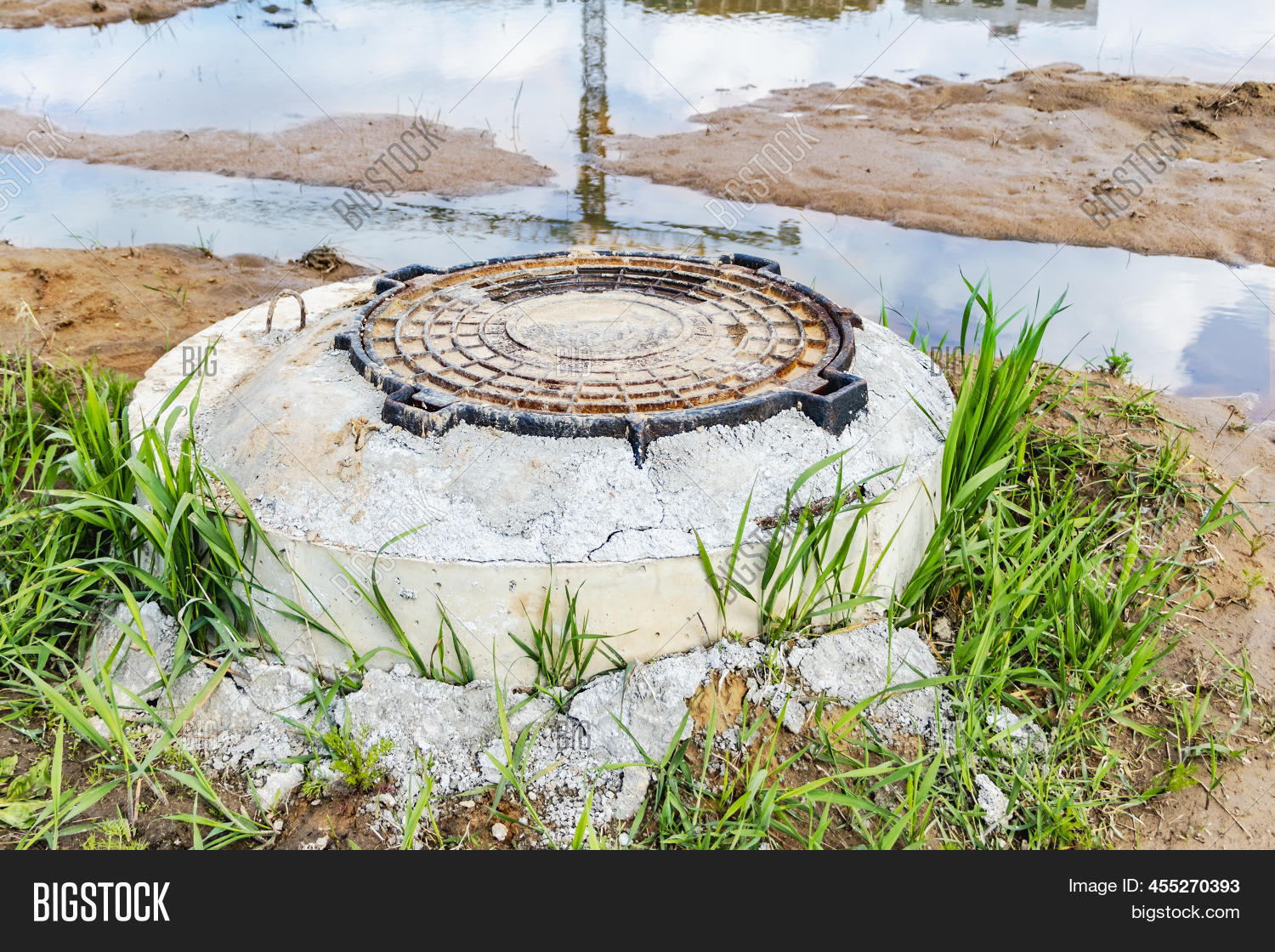 Installation Heavy Image & Photo (Free Trial) | Bigstock