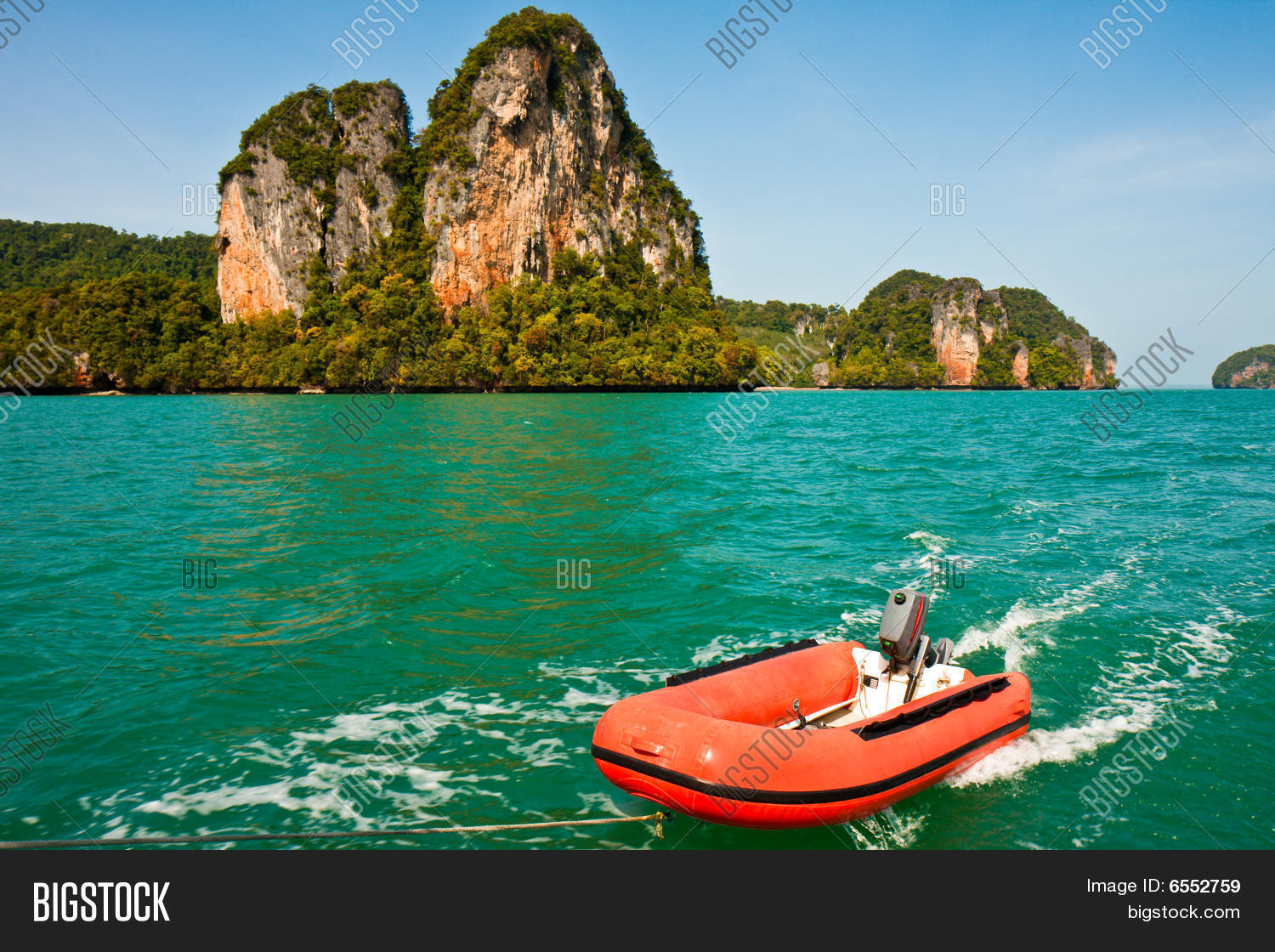 Dinghy Ocean Image & Photo (Free Trial) | Bigstock