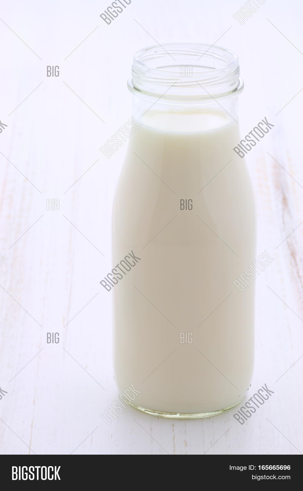 Delicious Fresh Milk Image & Photo (Free Trial) | Bigstock