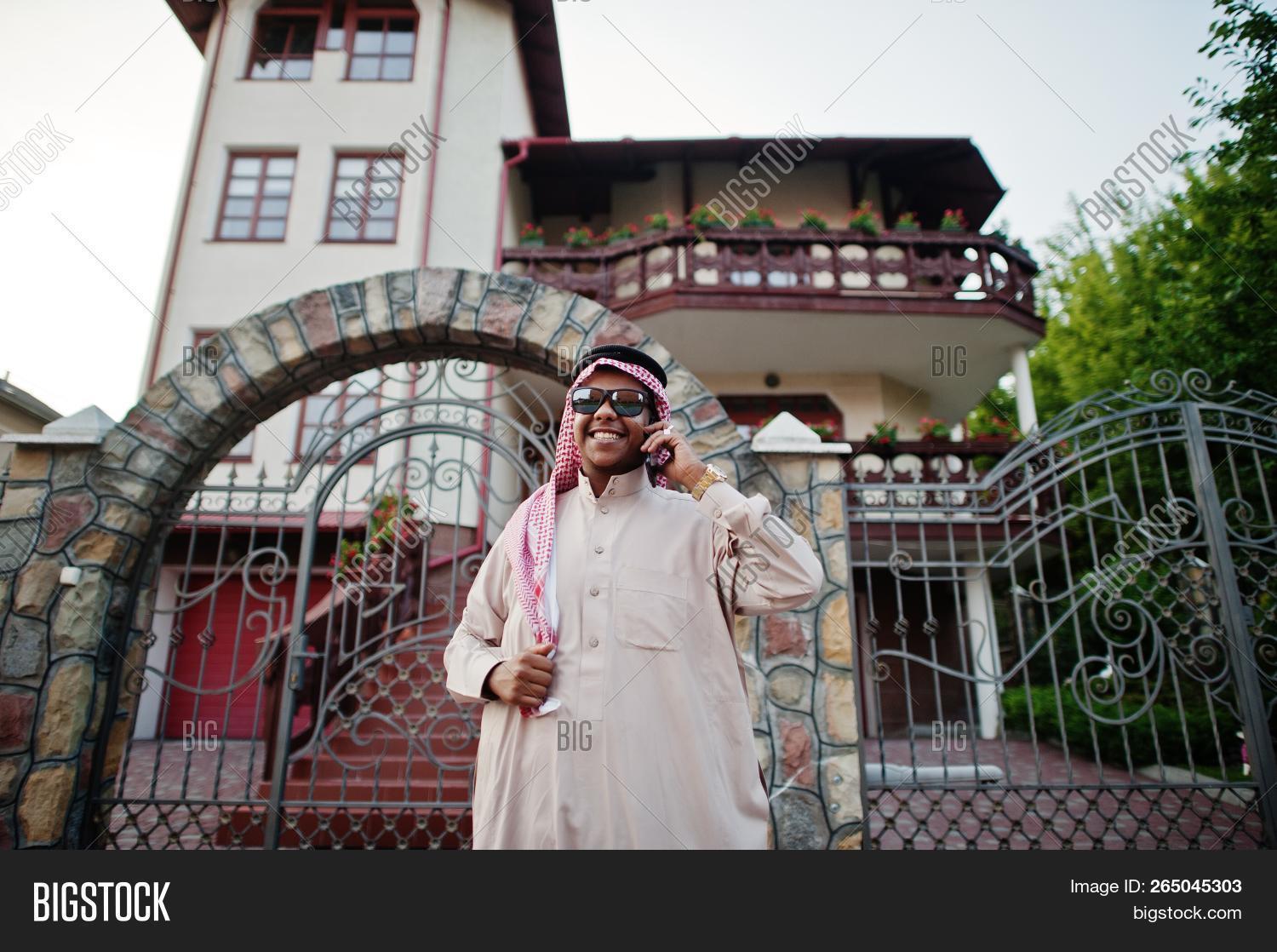 Rich Middle Eastern Image & Photo (Free Trial) | Bigstock