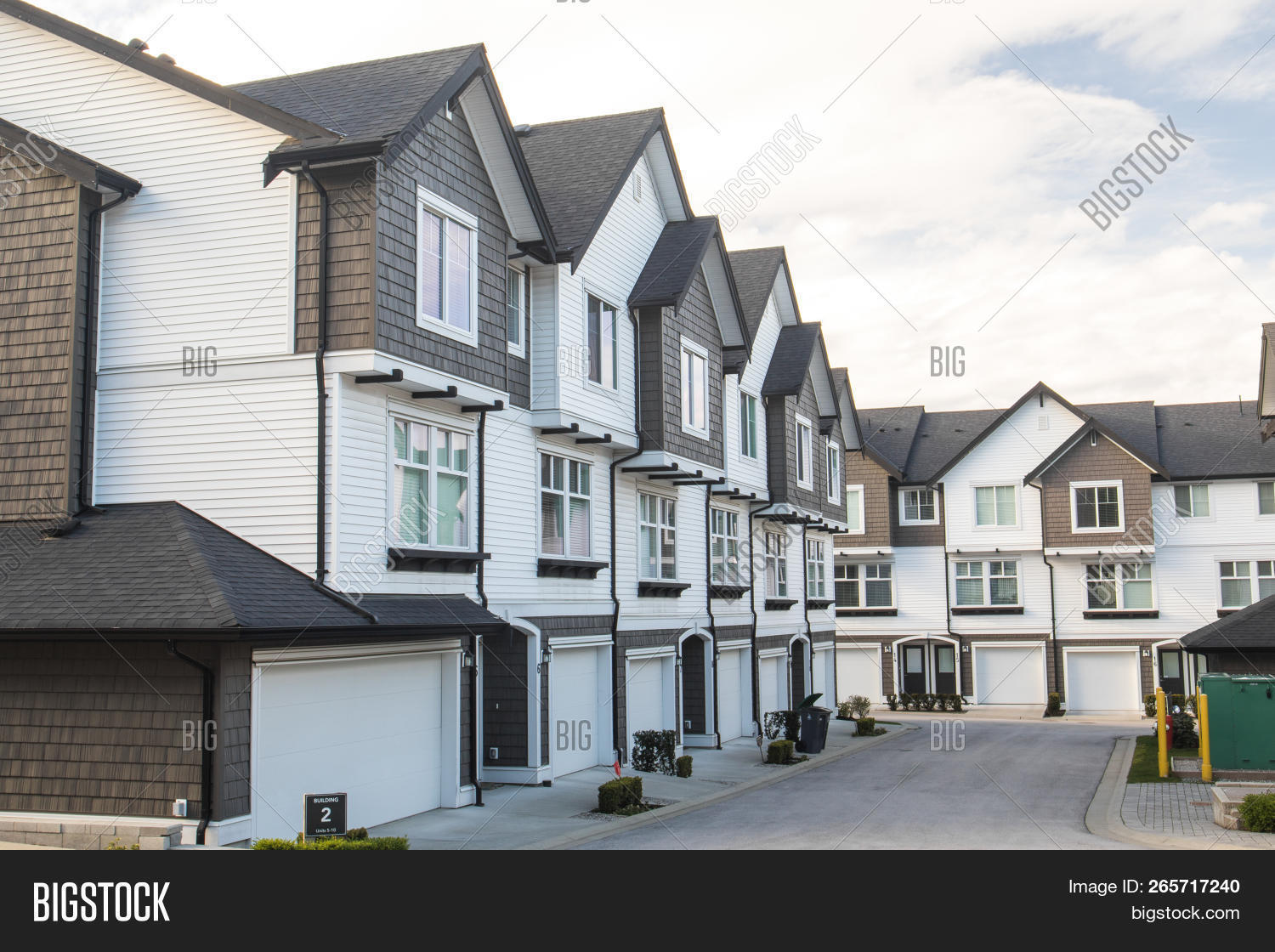Brand New Townhouses Image & Photo (Free Trial) | Bigstock