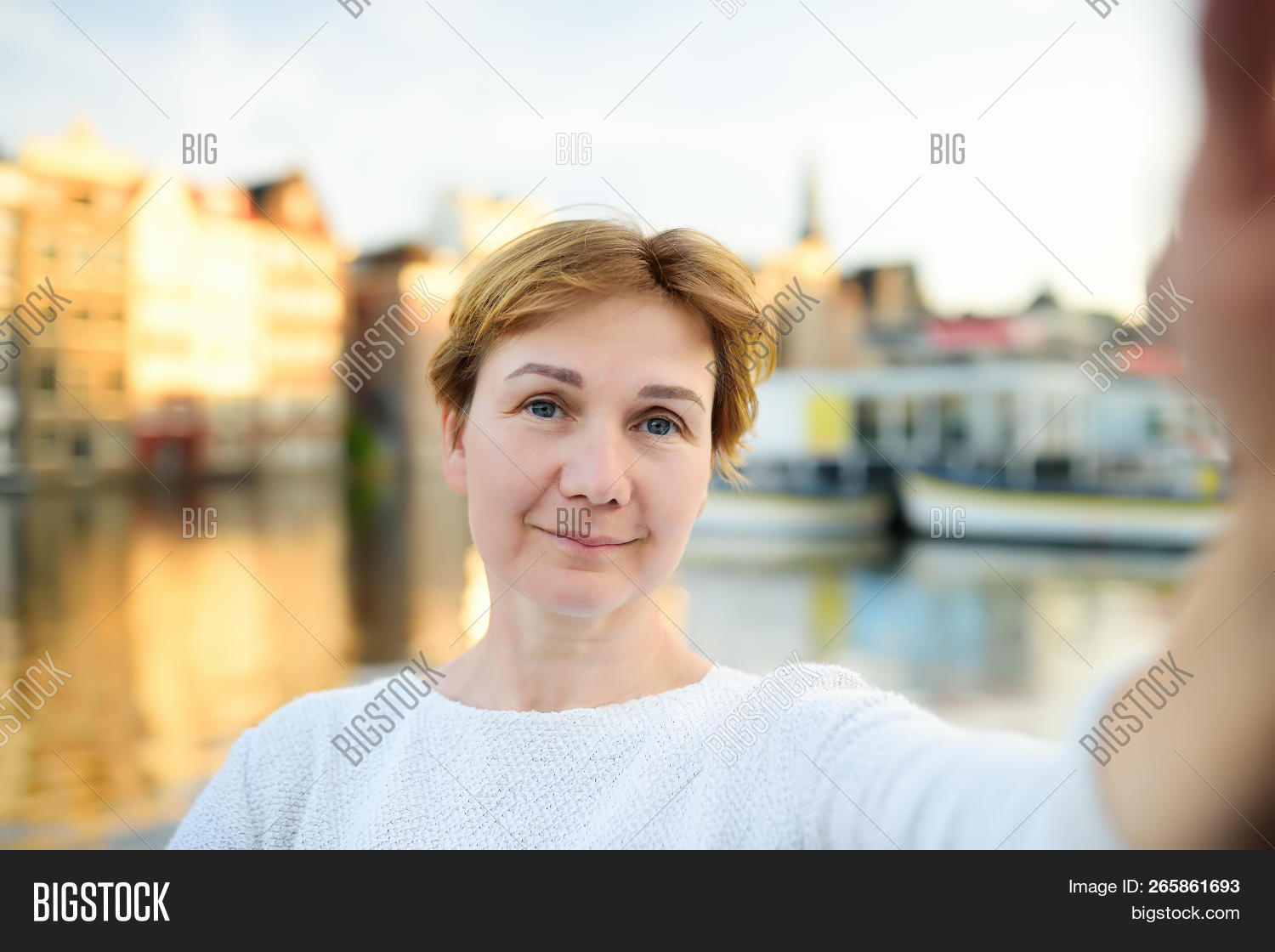Mature Woman 图片和照片（免费试用） | Bigstock