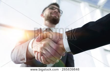 Effective Negotiation Image & Photo (Free Trial) | Bigstock