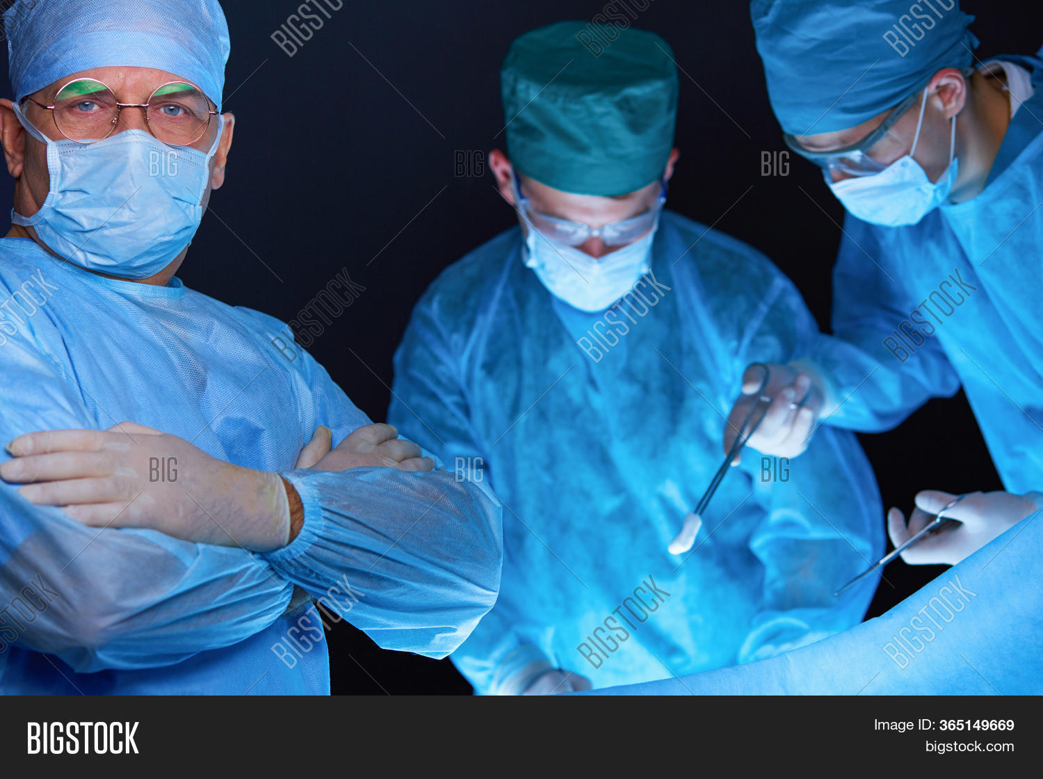 Group Surgeons Work Image & Photo (Free Trial) | Bigstock
