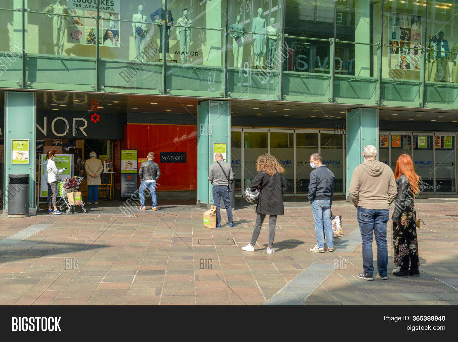 People Queuing Front Image & Photo (Free Trial) | Bigstock