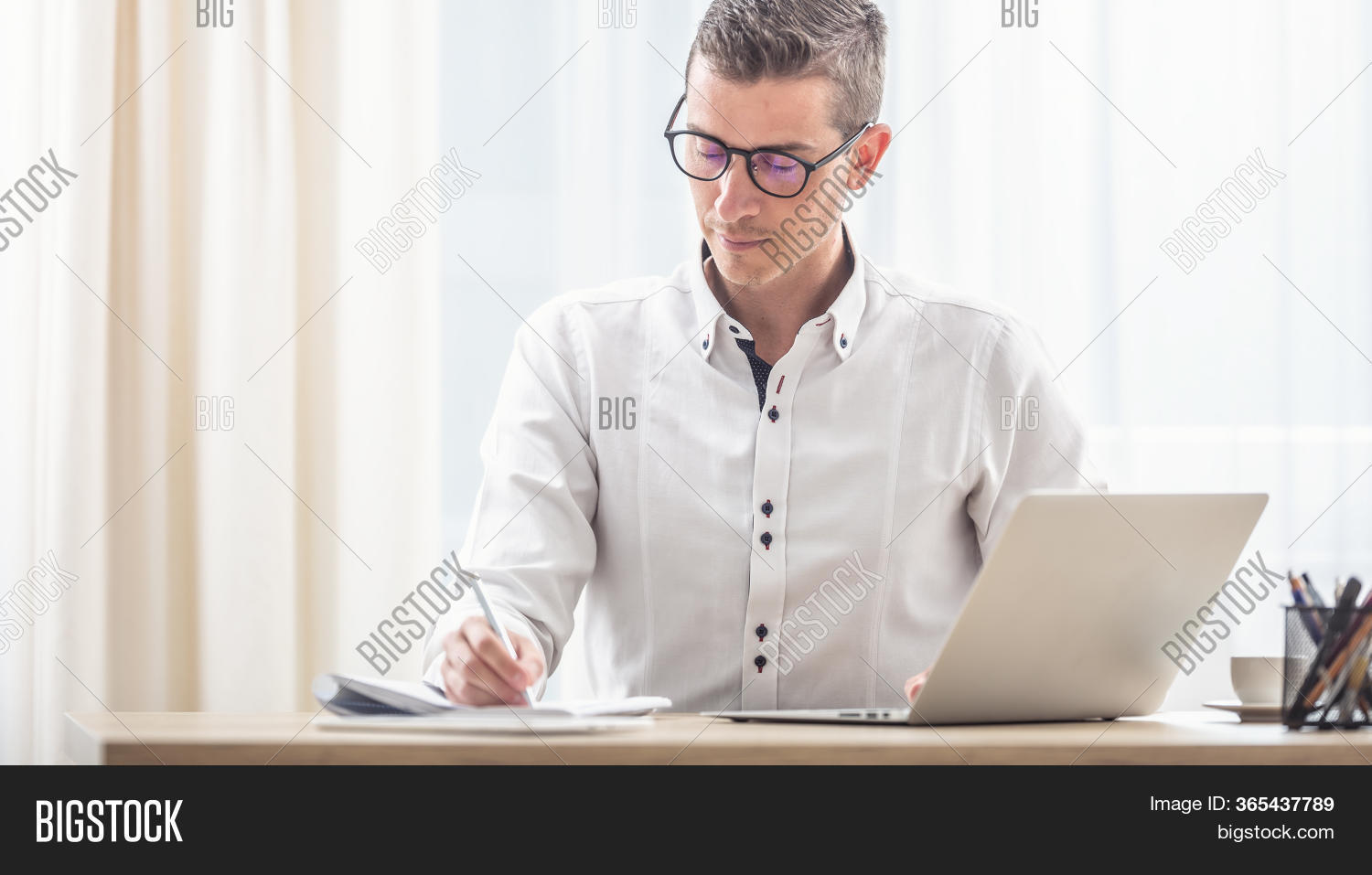 Man Writes His Notepad Image & Photo (Free Trial) | Bigstock