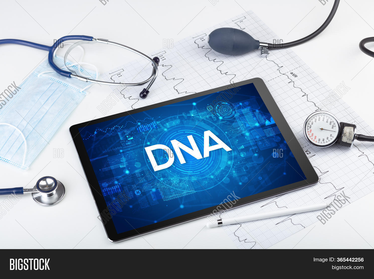 Close- View Tablet Pc Image & Photo (Free Trial) | Bigstock