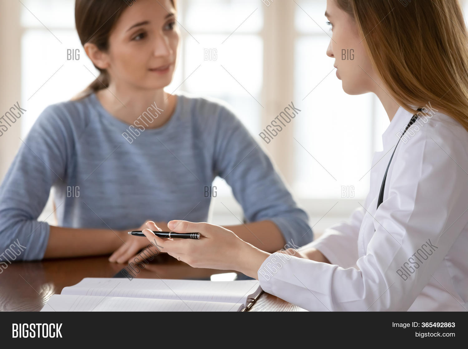 Female Doctor Discuss Image & Photo (Free Trial) | Bigstock