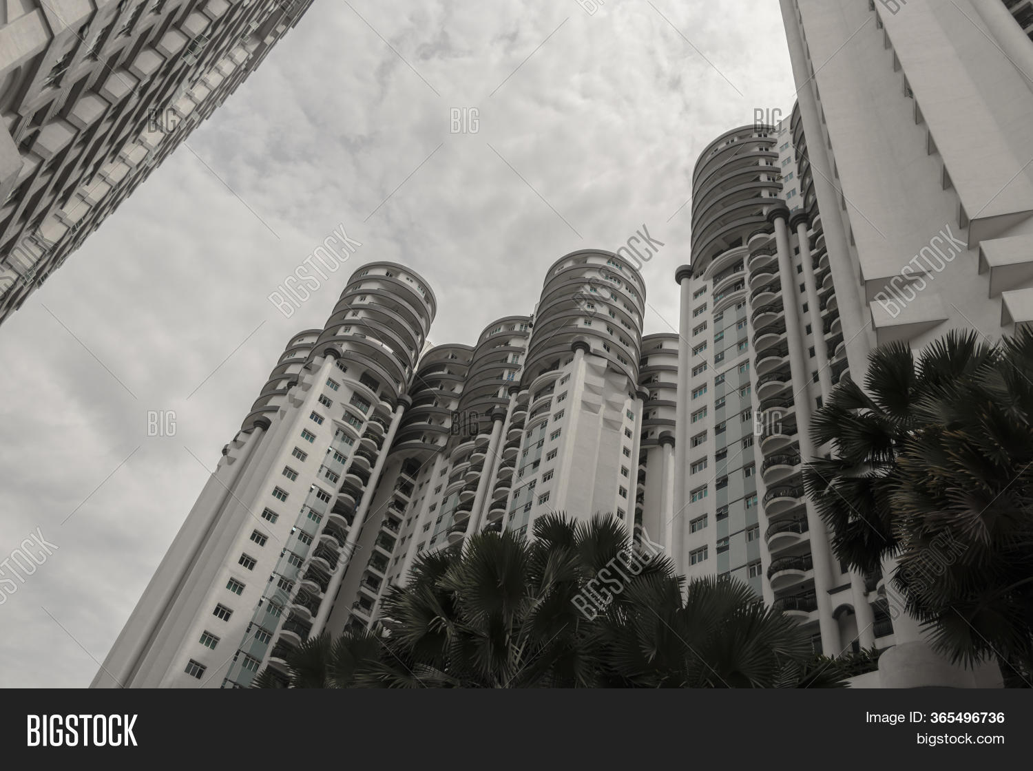 Amazing Round Building Image & Photo (Free Trial) | Bigstock