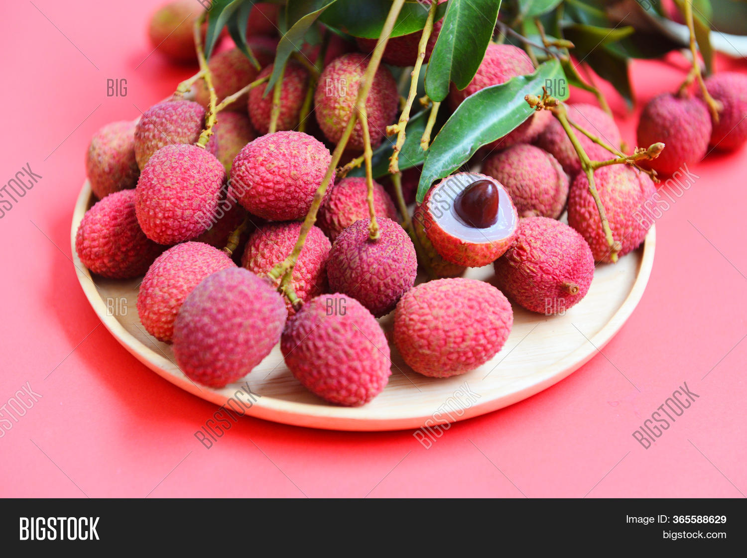 Lychee Green Leaves Image & Photo (Free Trial) | Bigstock