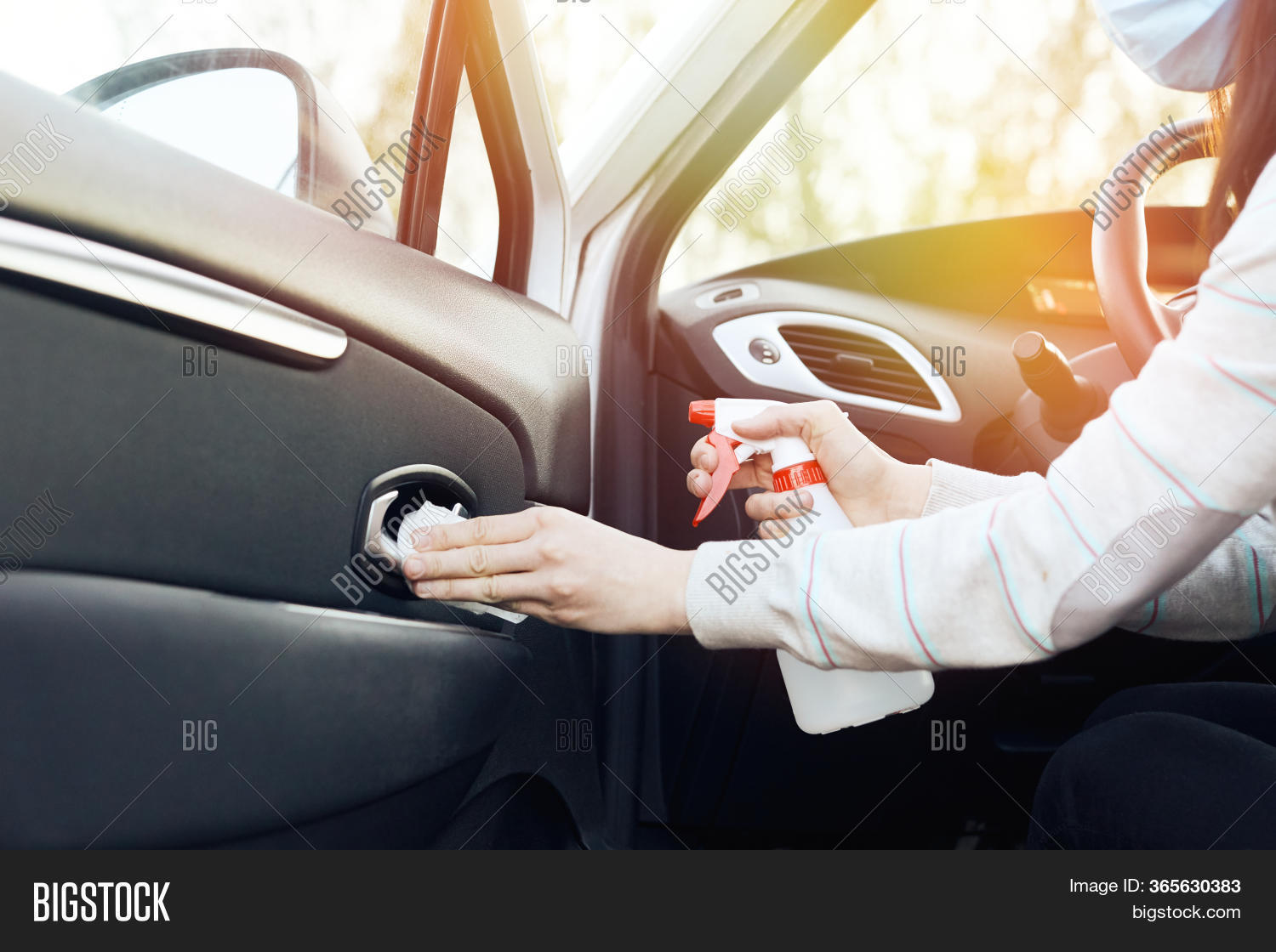 Female Hand Spraying Image & Photo (Free Trial) | Bigstock