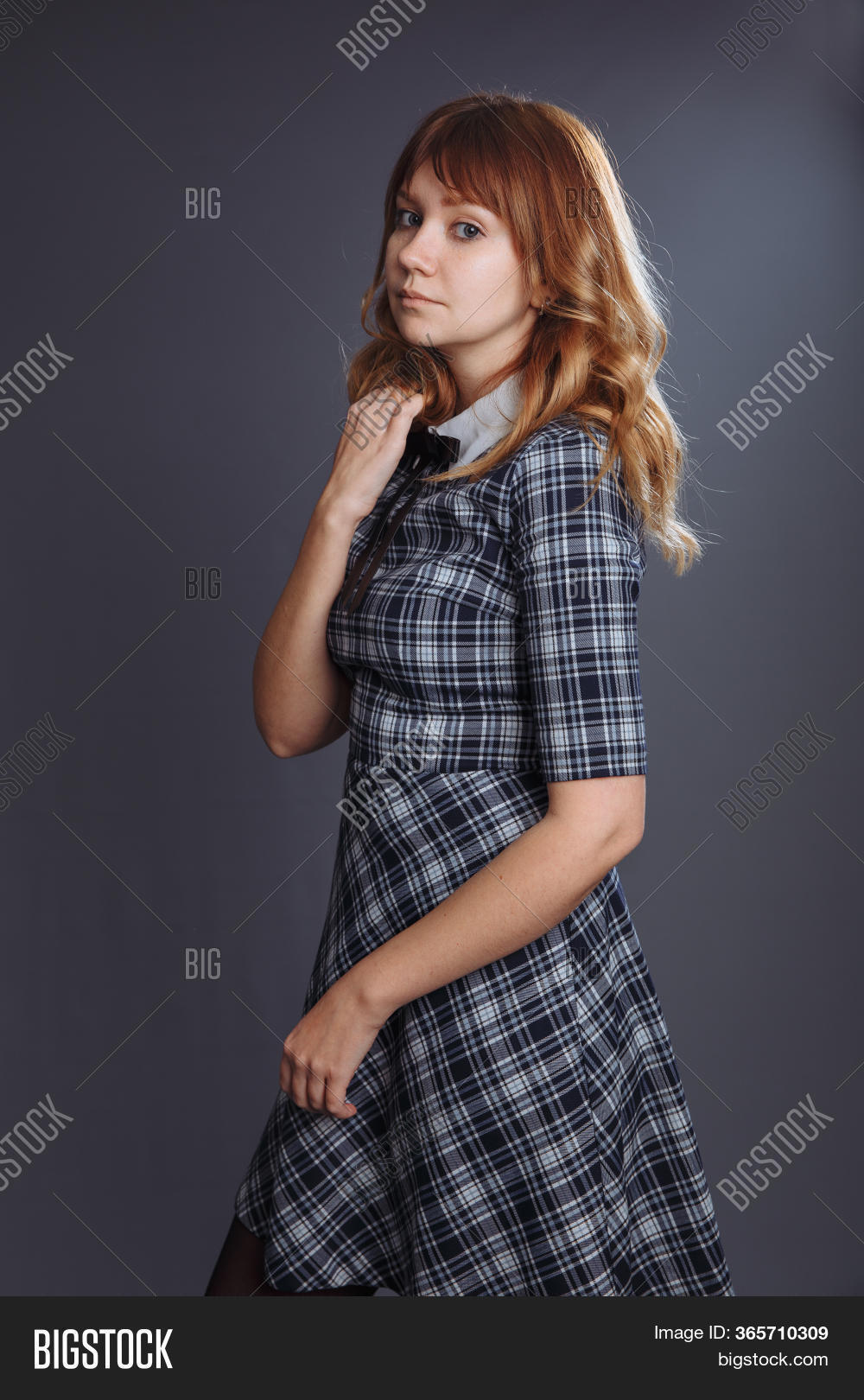 Girl Half Turn. Hand Image & Photo (Free Trial) | Bigstock