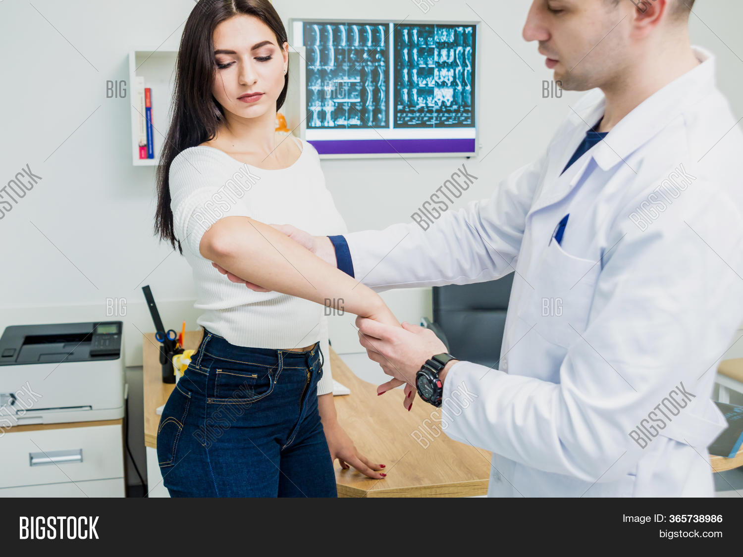 Traumatologist Image & Photo (Free Trial) | Bigstock