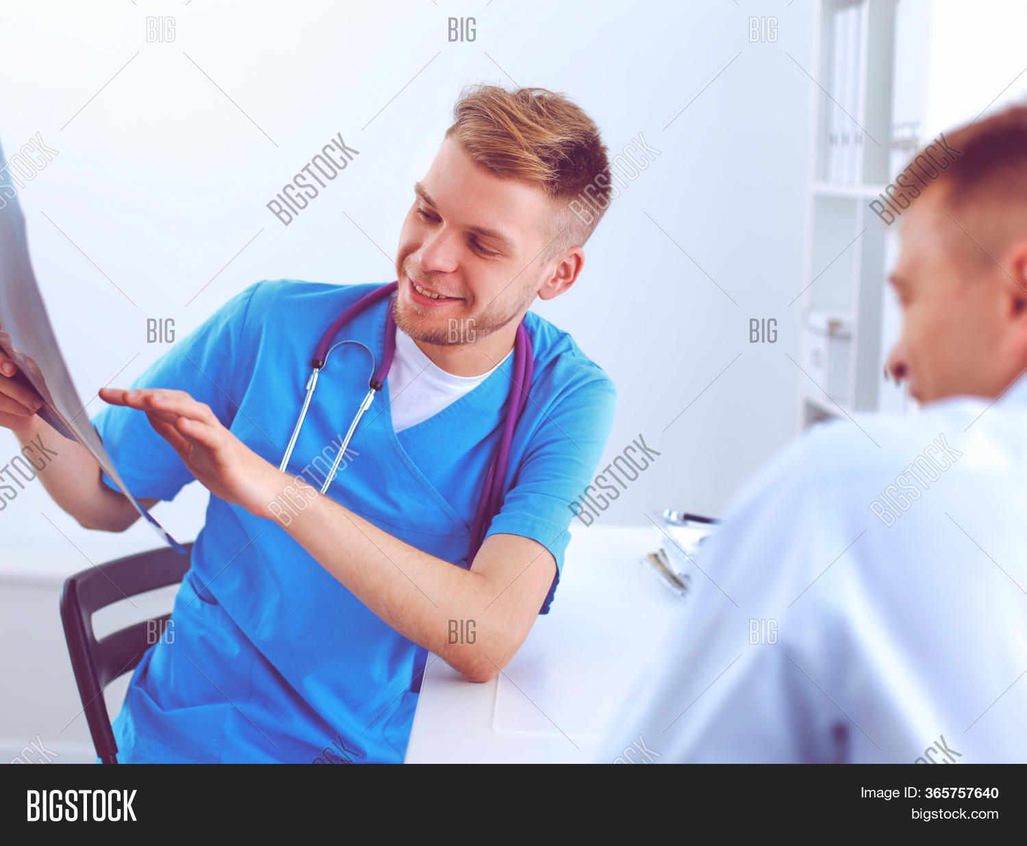 Male Doctor Explaining Image & Photo (Free Trial) | Bigstock