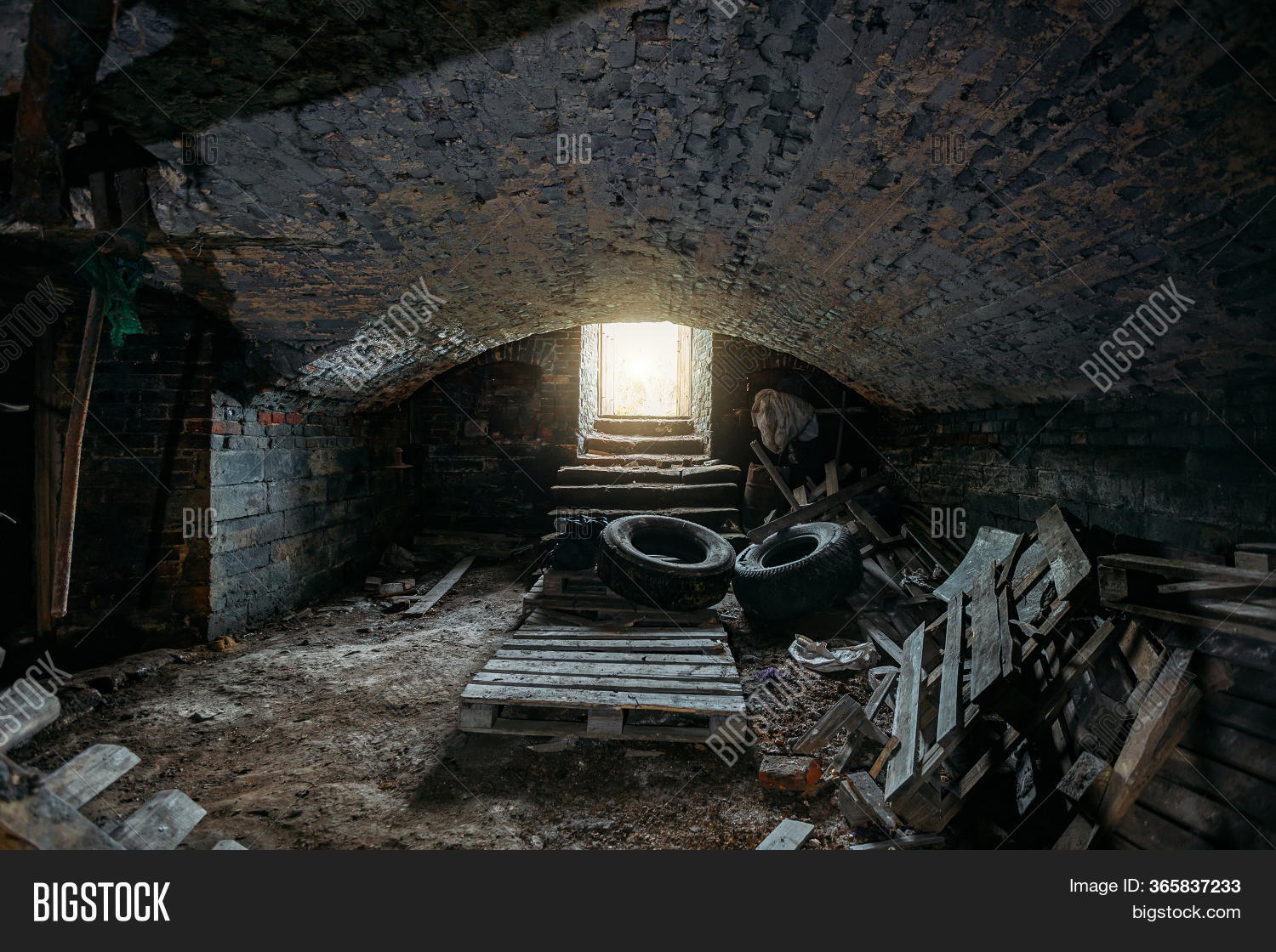 Abandoned Empty Old Image & Photo (Free Trial) | Bigstock