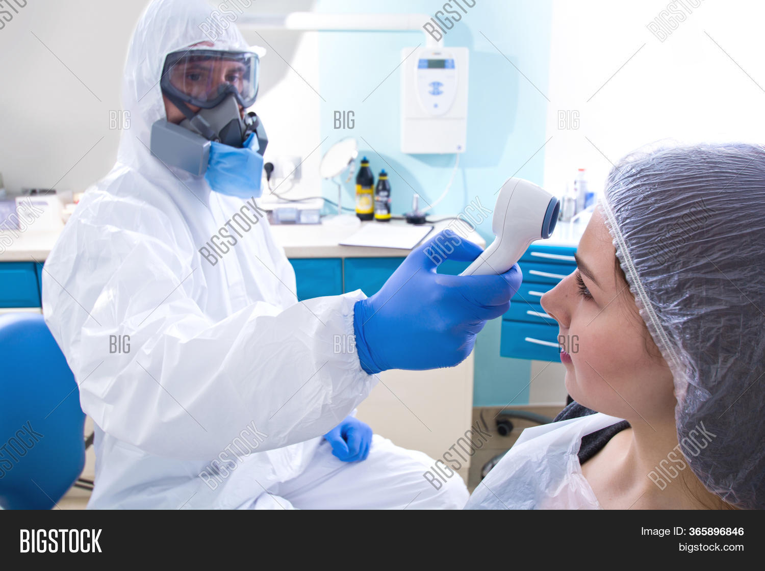 Doctor Protective Suit Image & Photo (Free Trial) | Bigstock