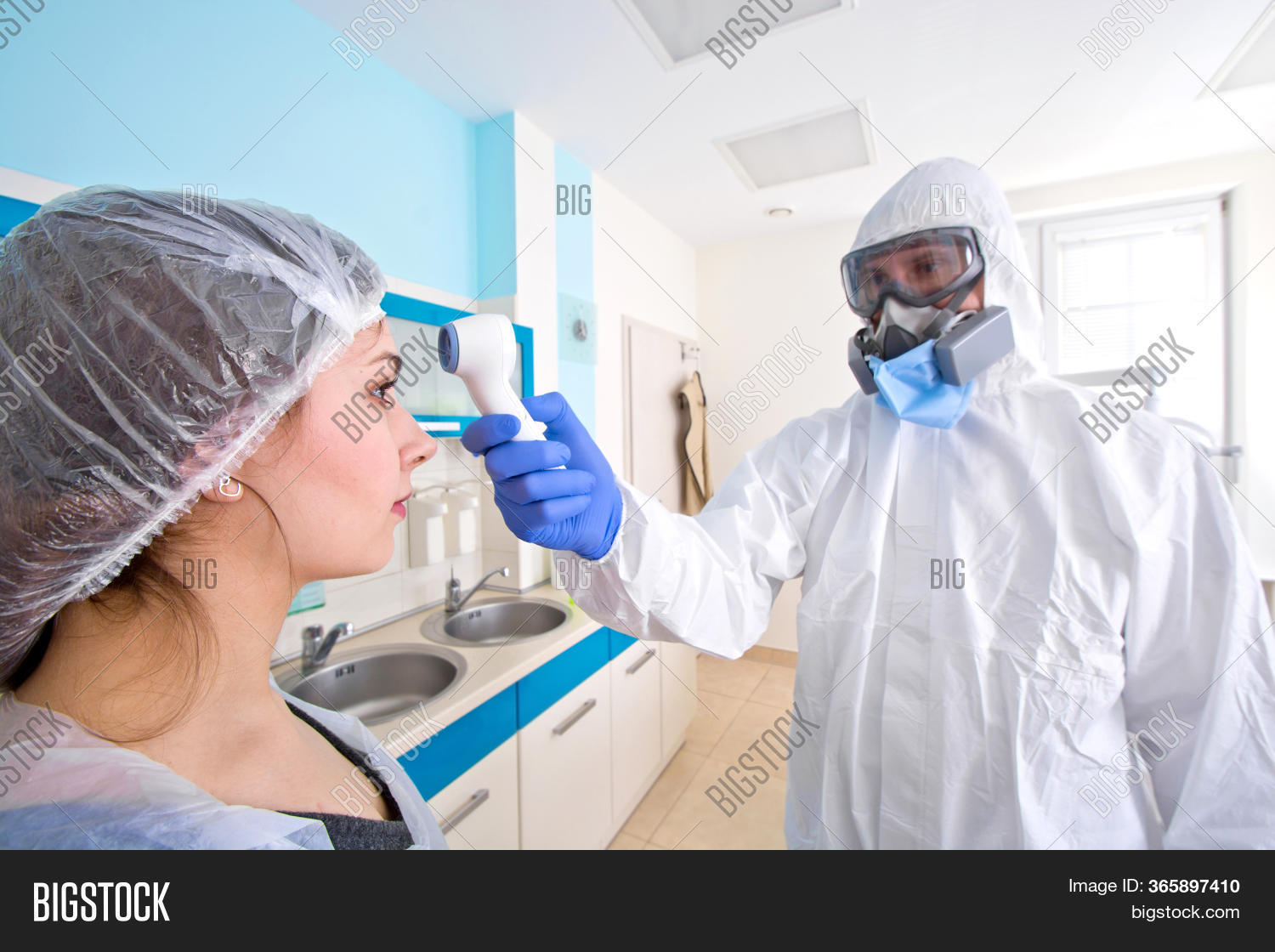 Doctor Protective Suit Image & Photo (Free Trial) | Bigstock