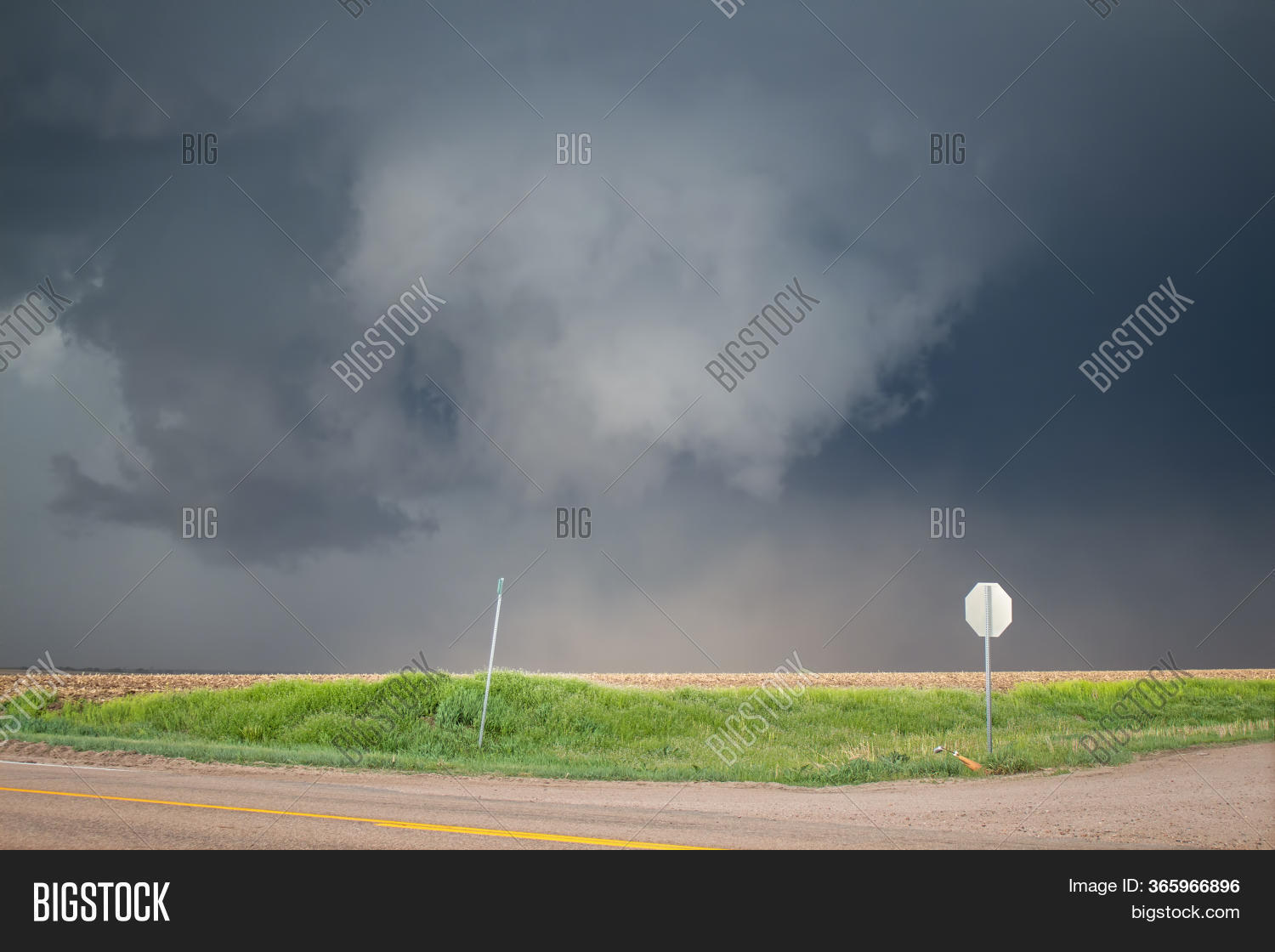 Tornado Process Image & Photo (Free Trial) | Bigstock