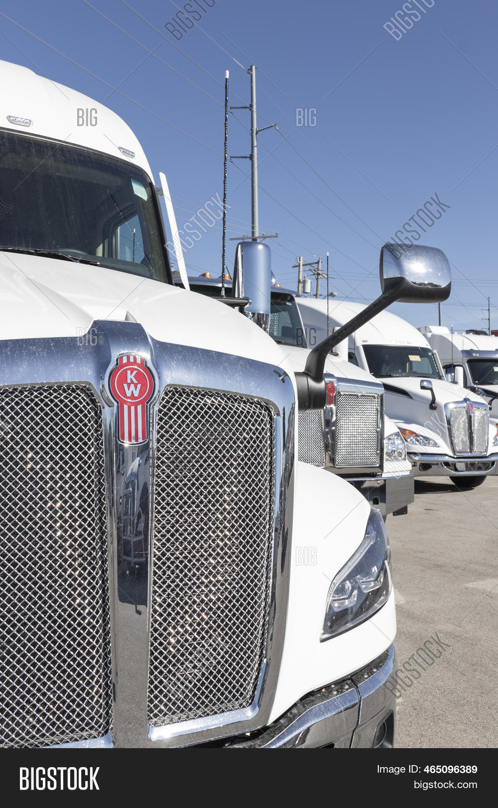 Kenworth Semi Tractor Image & Photo (Free Trial) | Bigstock