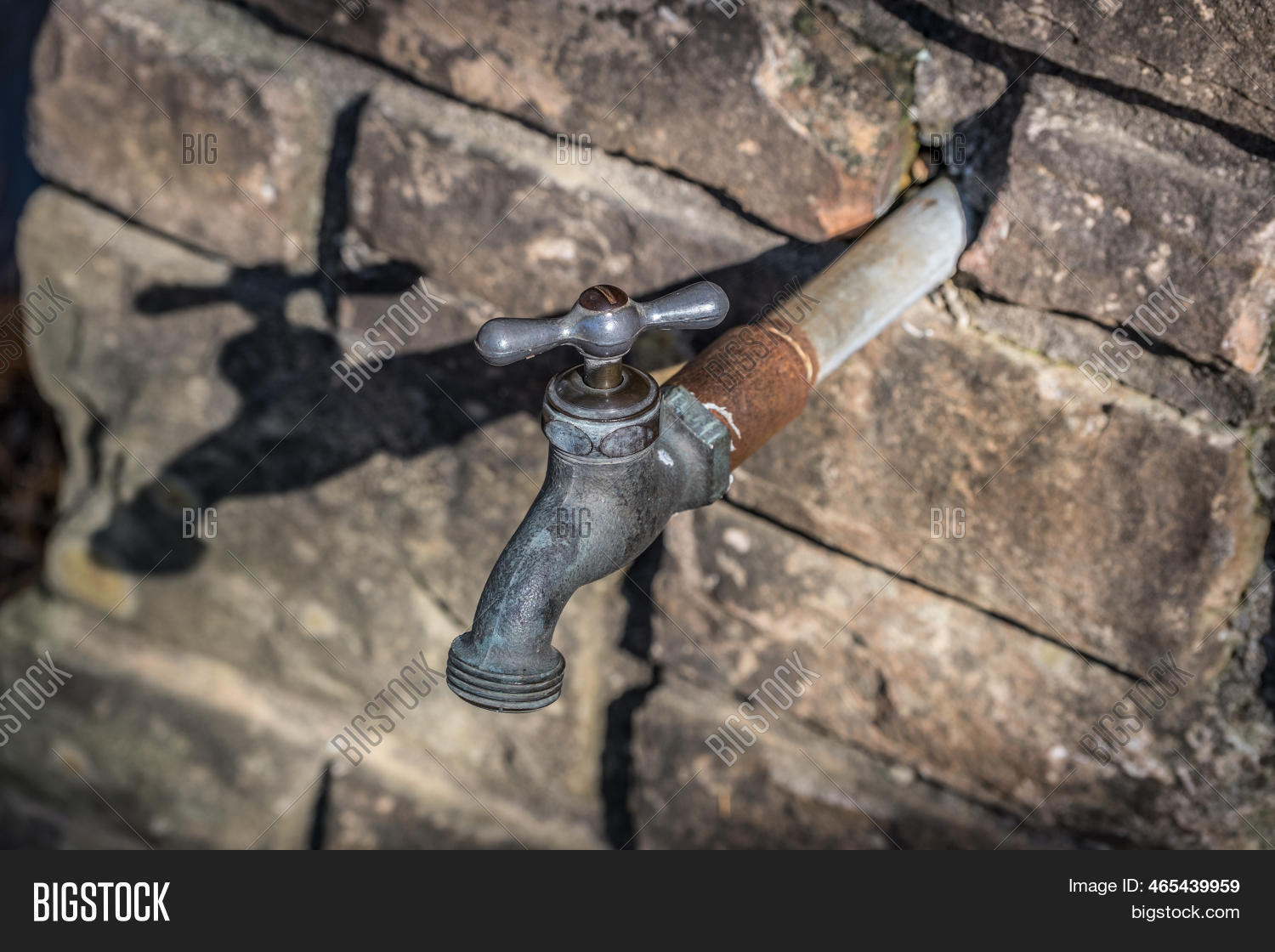 Working Water Faucet Image & Photo (Free Trial) | Bigstock