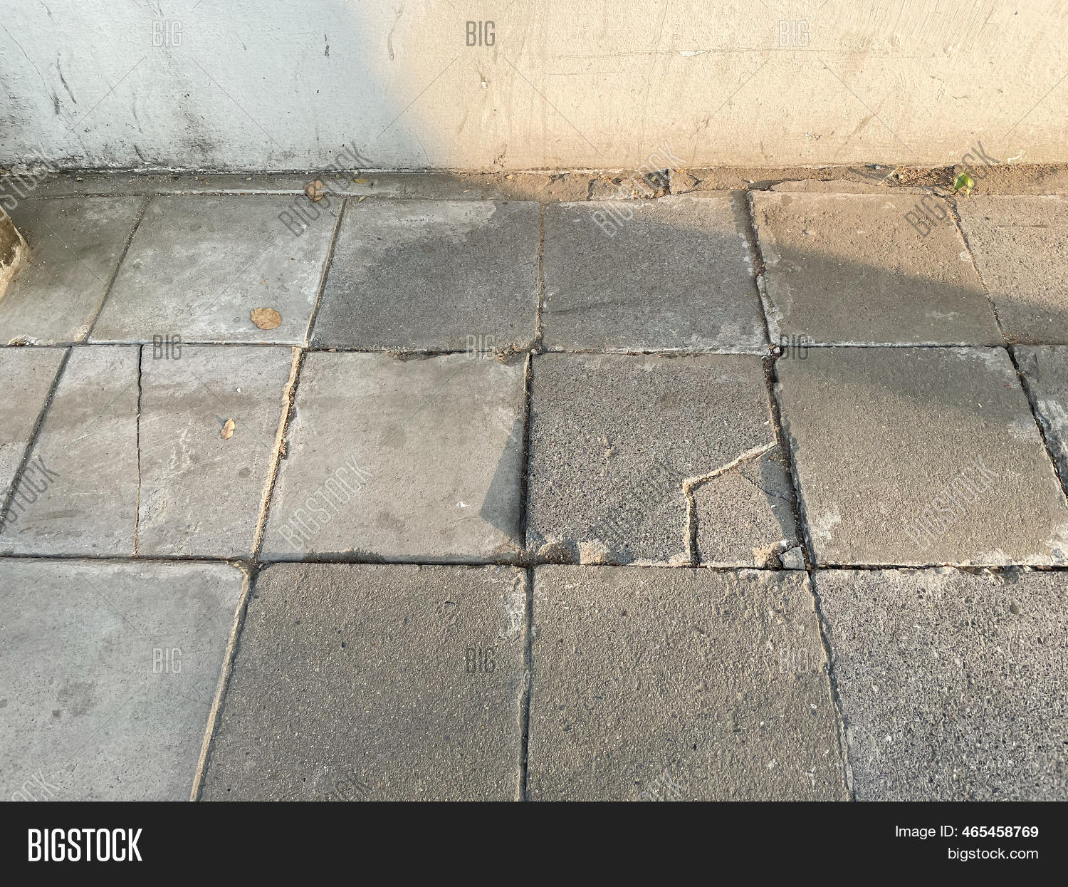 Footpath Sidewalk Image & Photo (Free Trial) | Bigstock