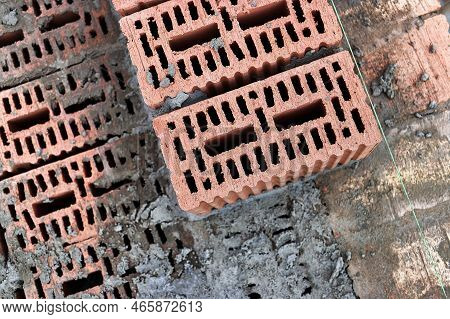 Construction 图片和照片（免费试用） | Bigstock