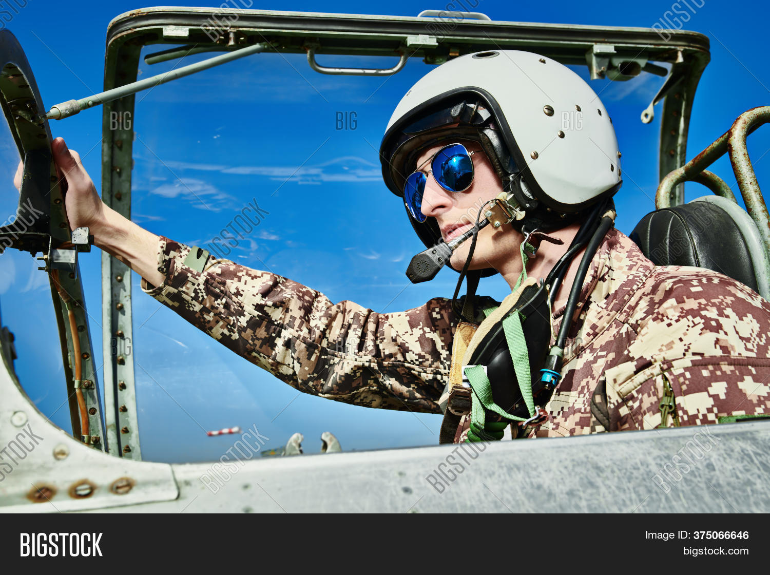 Portrait Man Pilot Image & Photo (Free Trial) | Bigstock
