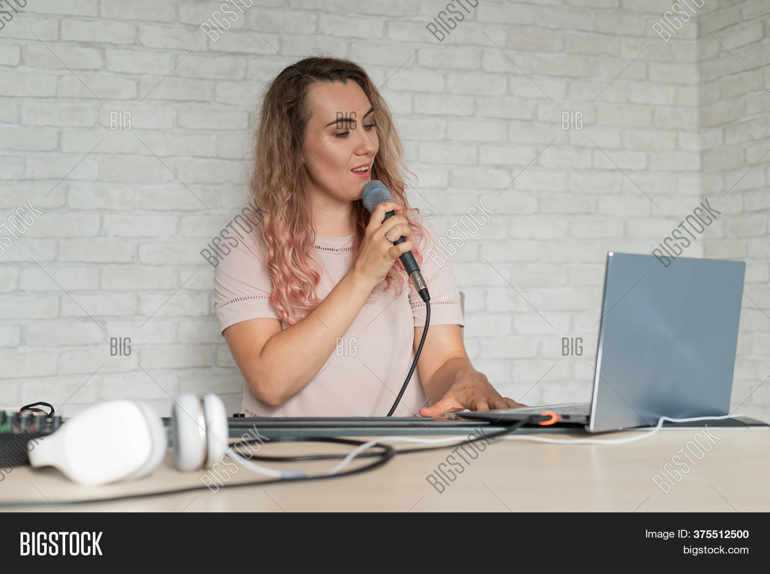Woman Records Vocal Image & Photo (Free Trial) | Bigstock