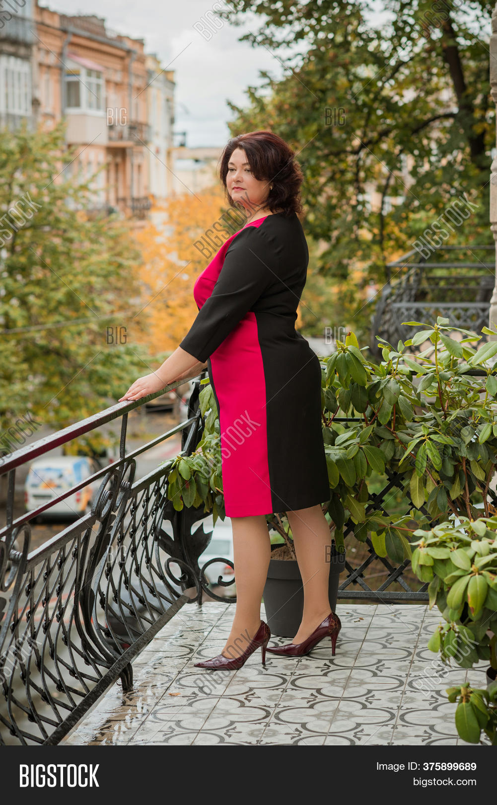 Mature Plus Size Woman Image & Photo (Free Trial) | Bigstock